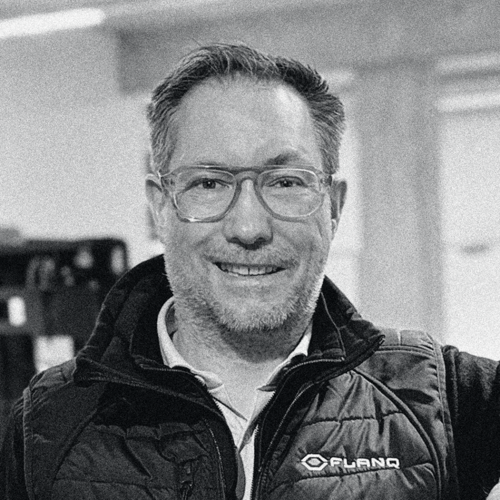 Daniel Esser - FLANQ